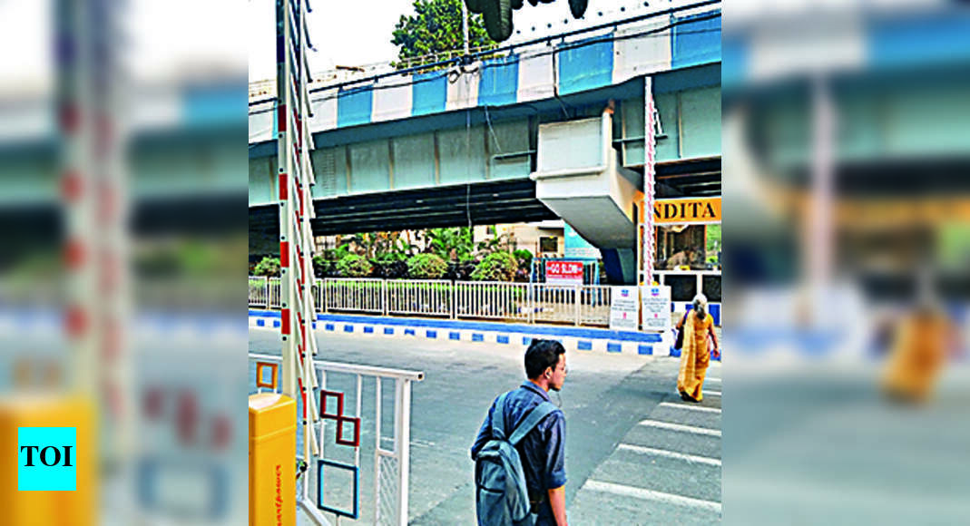 Sector V: Sector V Gets Drop Gates, To Operate From Monday | Kolkata ...