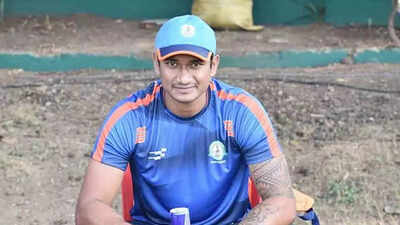 Apoorv Wankhade finds his mojo as Vidarbha enter knockouts | Cricket News - Times of India