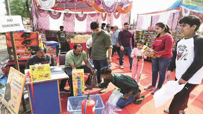 Cracker Stalls In Pkl From Today, 4 Places Earmarked | Chandigarh News ...