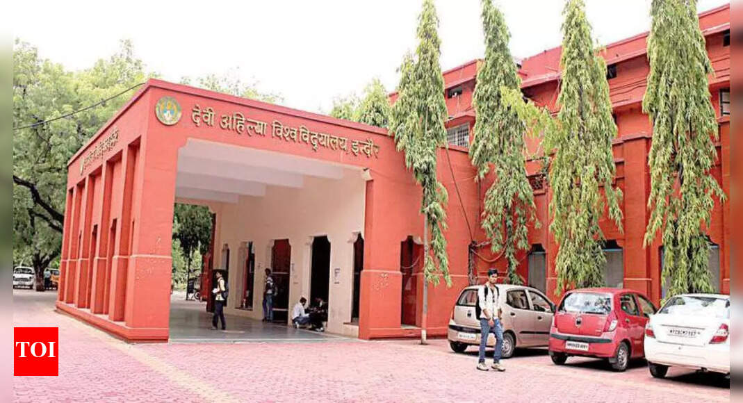 Davv: Davv To Have Female Guards As A First Step Towards Gender ...