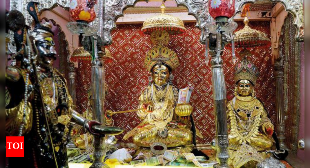 Diwali: From Diwali To Annakoot, Post-covid Celebrations In Full Bloom ...