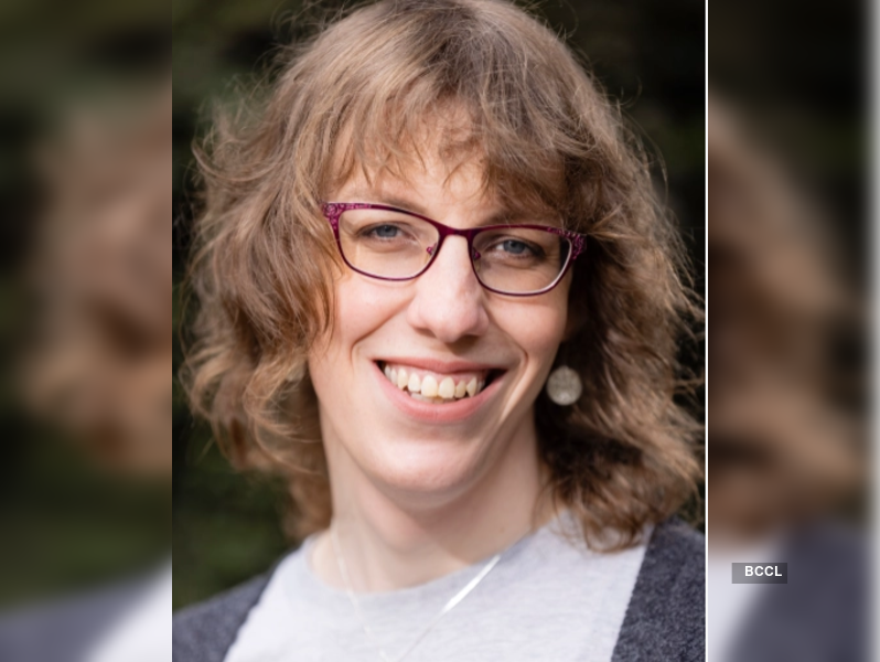 Harry Josephine Giles wins Arthur C Clarke 2022 award for 'Deep Wheel ...