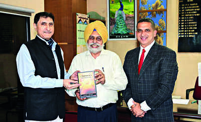 Irs Officer Meets Pau Vc Gosal | Ludhiana News - Times of India