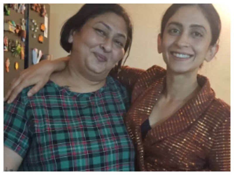Mrinmayee Godbole pens an adorable birthday wish for her mother ...