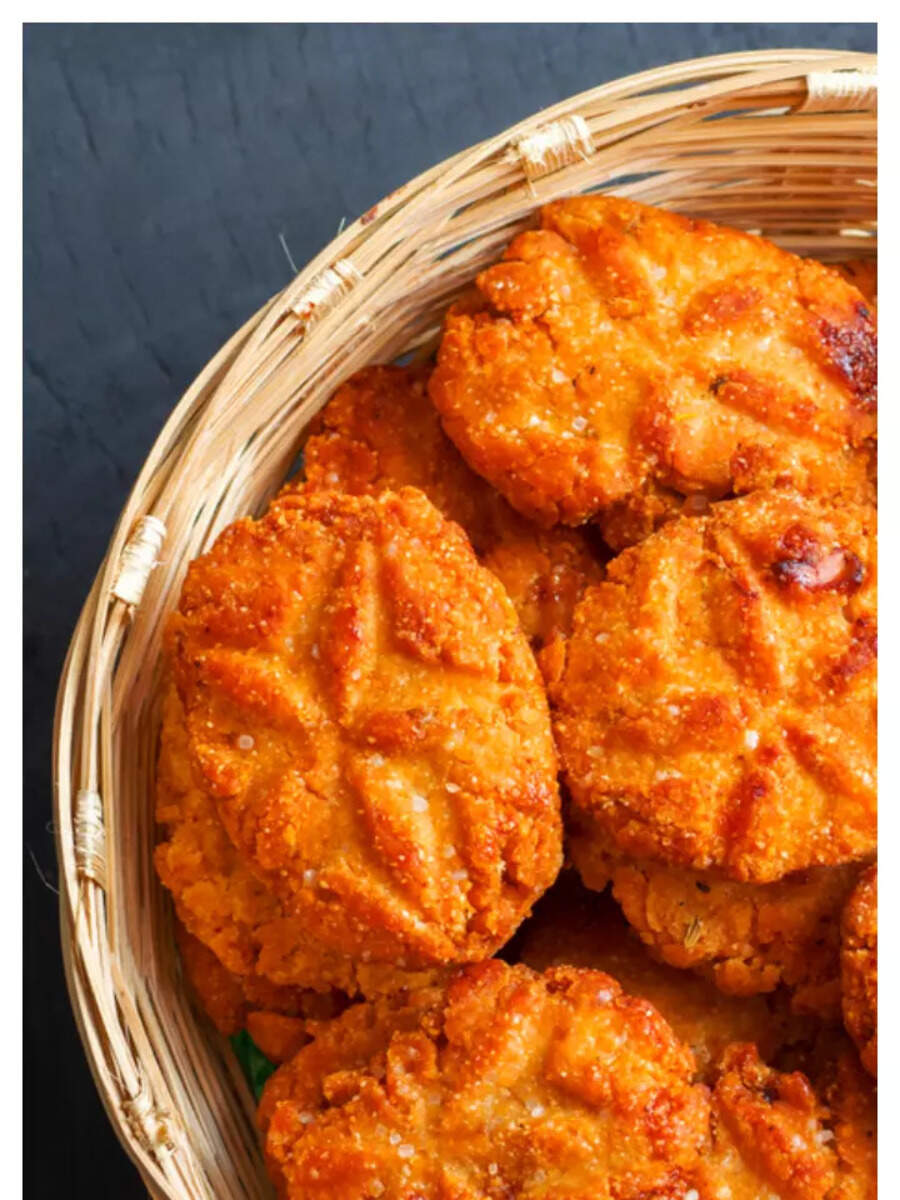 How to make delicious Thekua recipe | Times of India