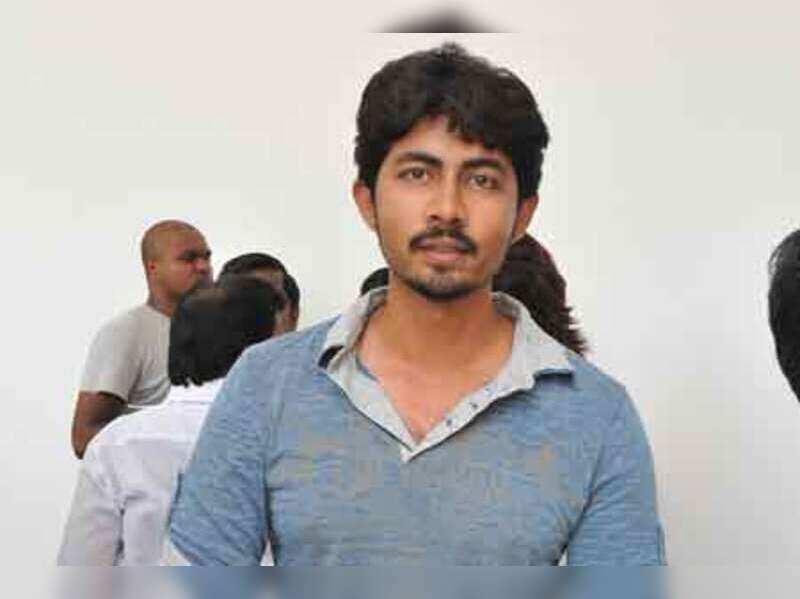 Karthik Kumar is finally smiling | Tamil Movie News - Times of India