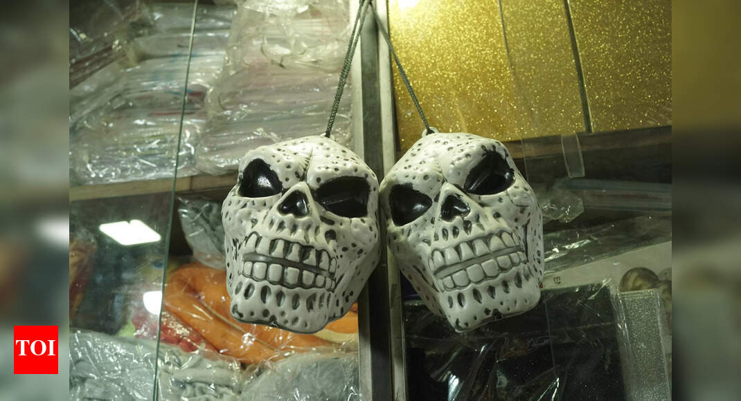 Kolkata gets in the Halloween spirit with LED decor, spooky menus and ...