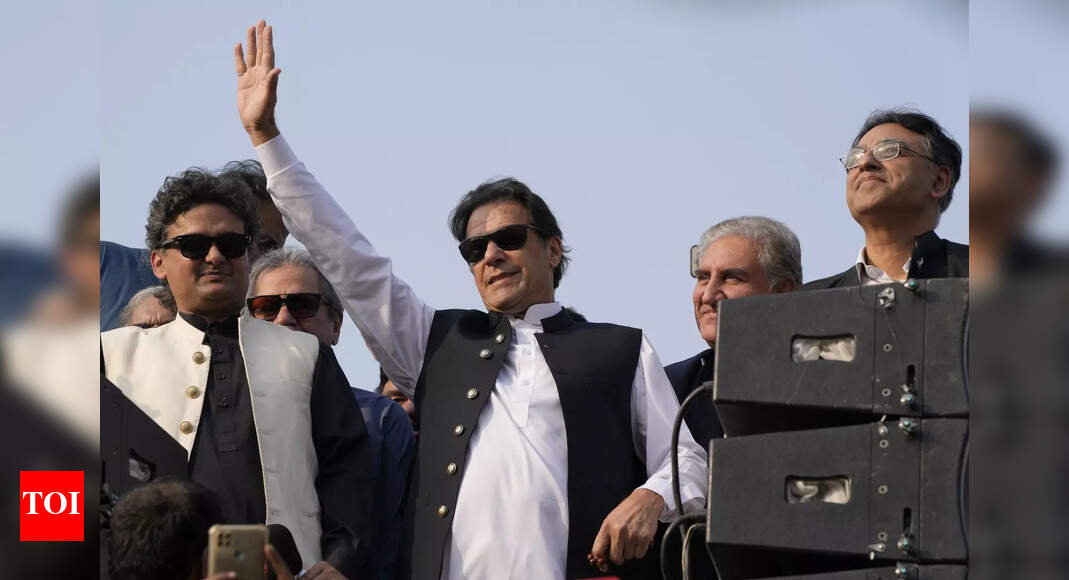 Arshad Sharif: 'Yes, it was me': Imran Khan admits to advising slain ... Arshad Sharif: 'Yes, it was me': Imran Khan admits to advising slain ...
