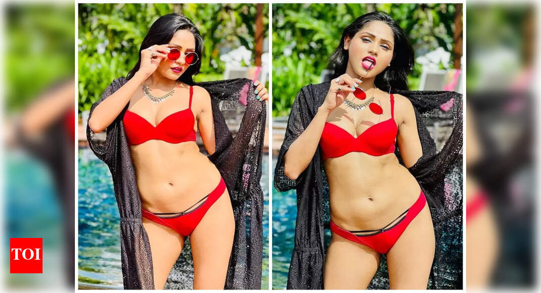 Shweta Sharma raises the temperature with her bikini pics | Bhojpuri Movie News - Times of India