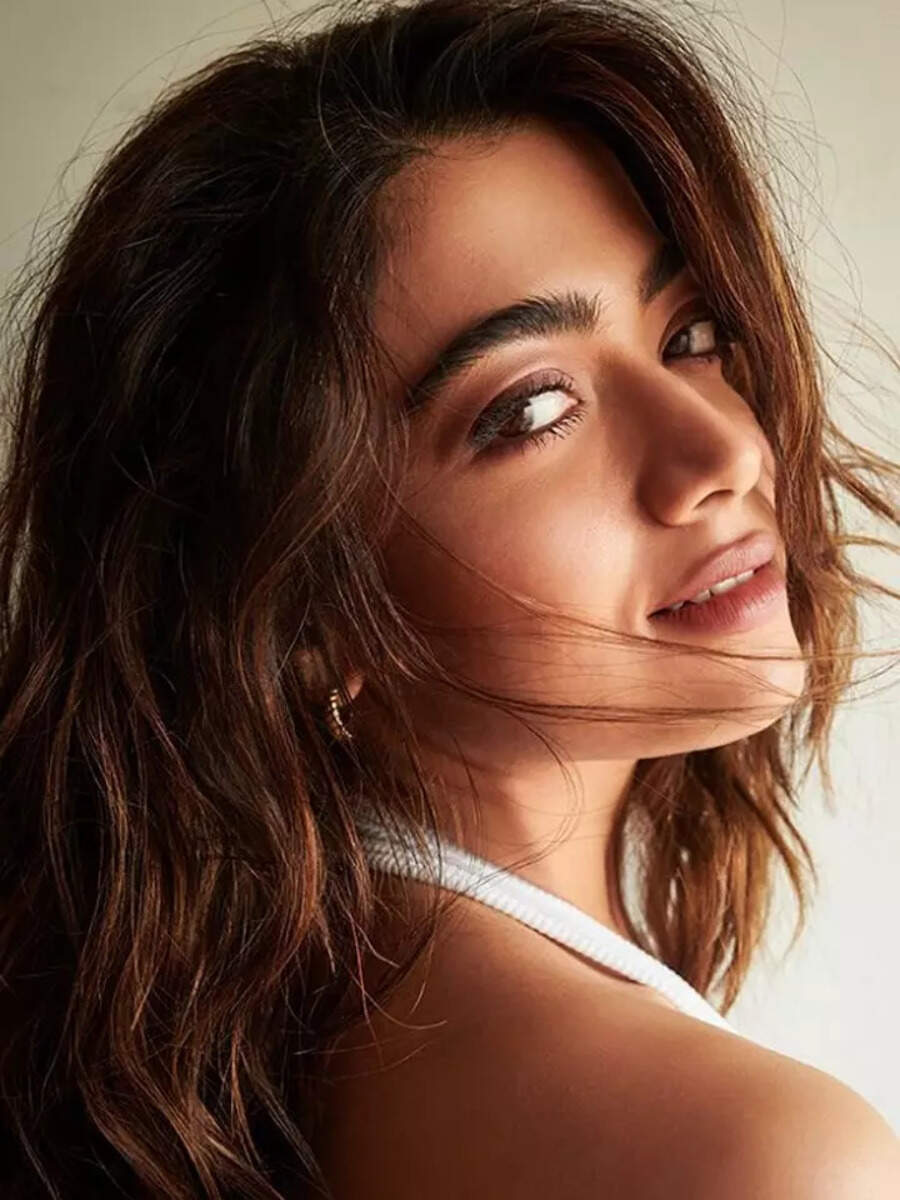 Actresses with most seductive eyes | Times of India