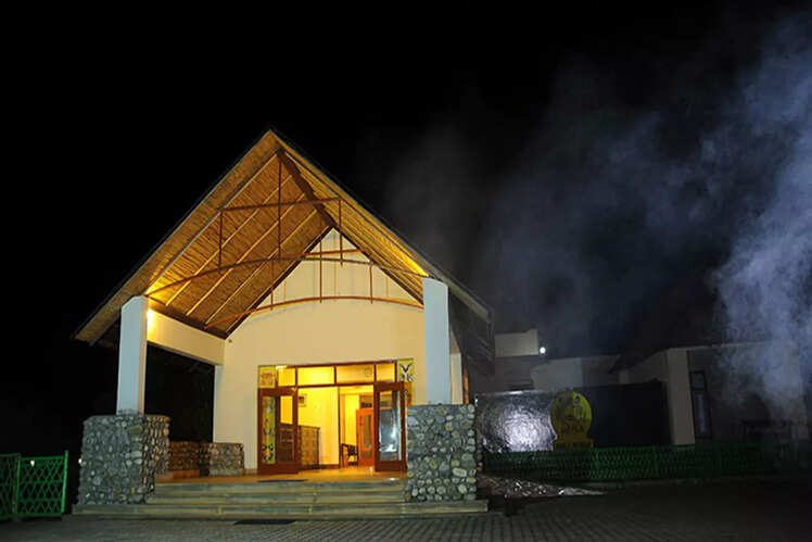 Get the best of luxury and nature experiences in these wildlife resorts ...