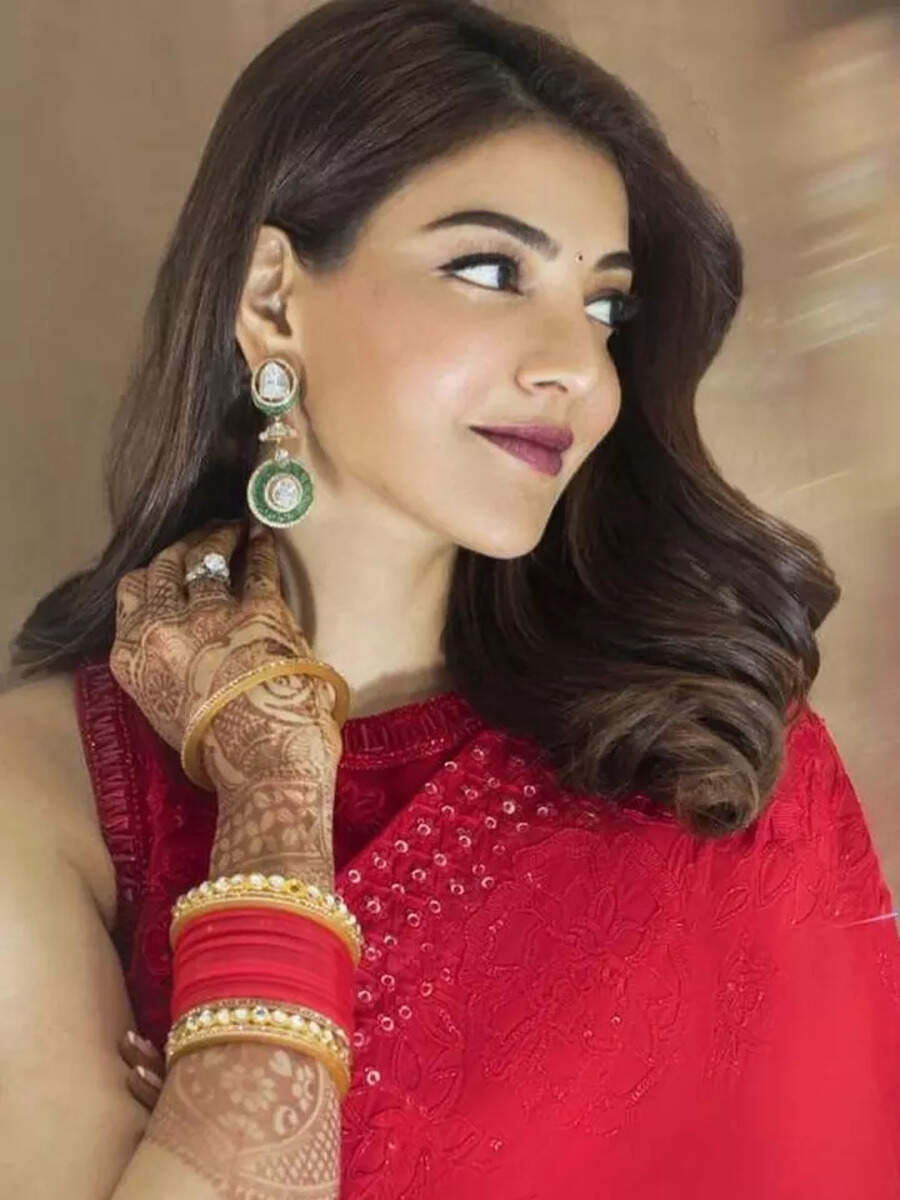 Kajal Aggarwal's red ethnic outfits for new brides | Zoom TV
