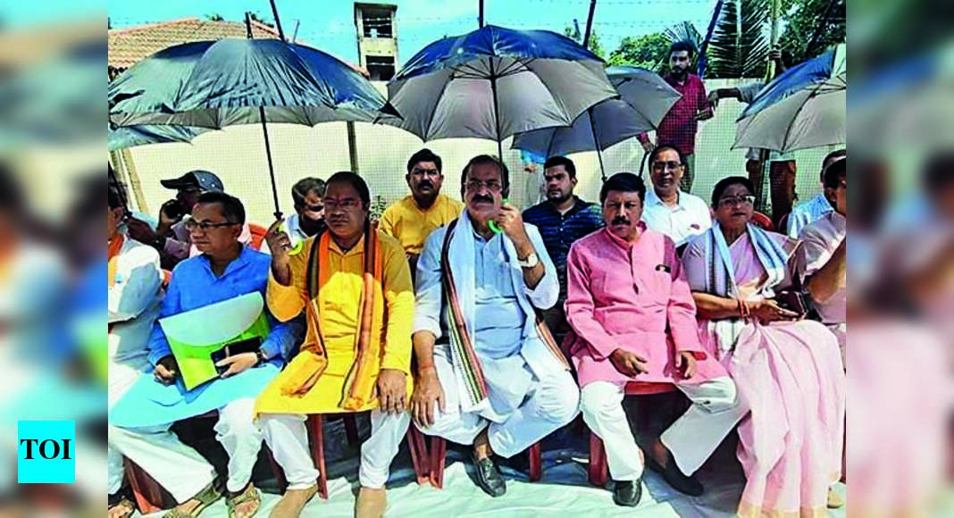 Bjp: Bjp Stir Against Bjd’s ‘money Power’ | Bhubaneswar News - Times of India