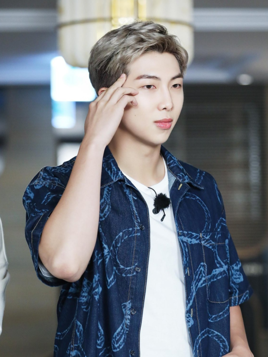 BTS' RM-approved trendy College Looks | Zoom TV