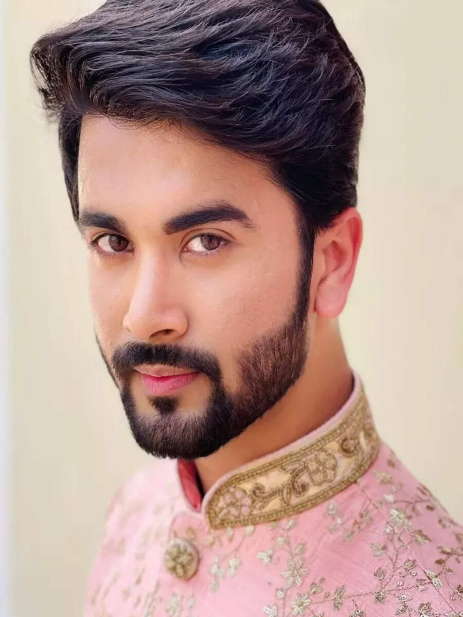 Adorable photos of actor Indranil Chatterjee | Times of India