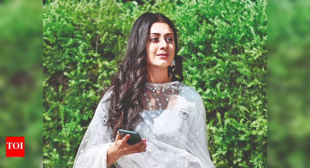 I want to shift to Mumbai soon: Isha Malviya - Times of India