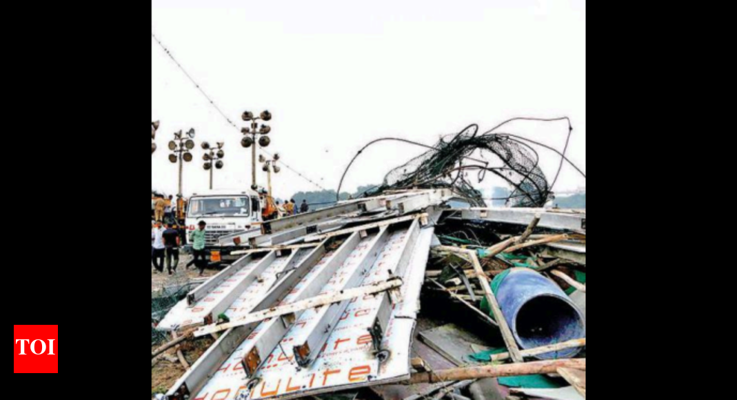 Fsl: Gujarat: FSL collects samples, cops gather papers | Ahmedabad News ...