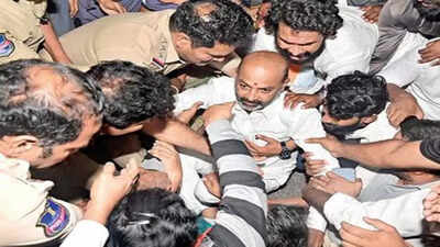 Sanjay: Telangana: Midnight arrest drama to victory cry by Bandi Sanjay Kumar | Hyderabad News ...