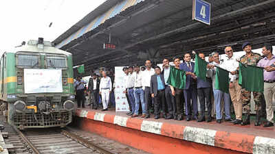 Tata Steel Dispatches 1st Steel Slag Consignment To Bro | Jamshedpur ...