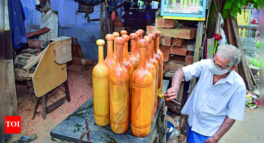 Karla Kattai: Kovai’s Lone Karla Kattai Maker Sweats It Out To Stay In ...