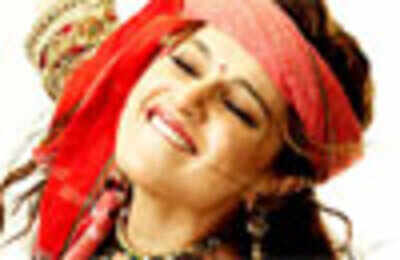 Bollywood babes become 'Bindaas'! | Hindi Movie News - Times of India