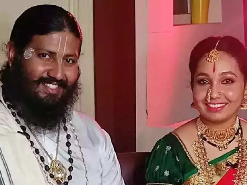 Raja Rani fame Sameer Acharya and Shravani to become parents soon - Times of India
