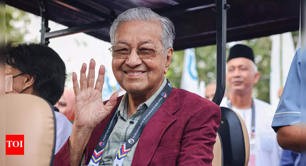 Malaysia's nearly century-old Mahathir seeks re-election - Times of India