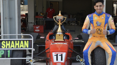Indian racing league: National car racing champ from Uttar Pradesh ...