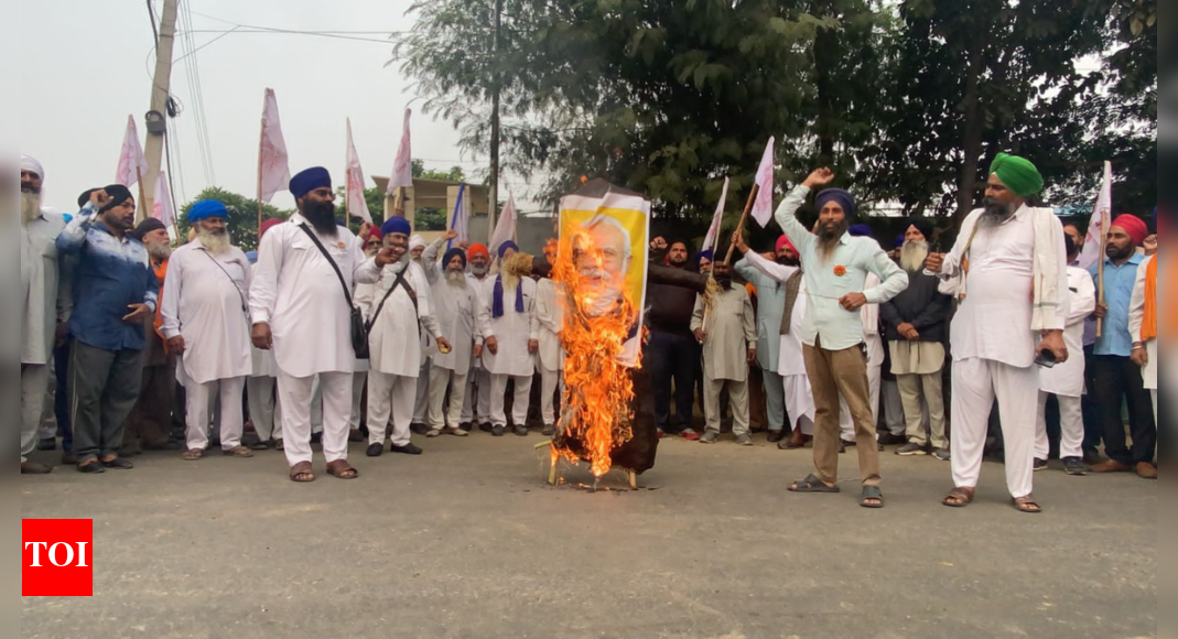 Farmers protest against PM Narendra Modi during his Punjab visit ...