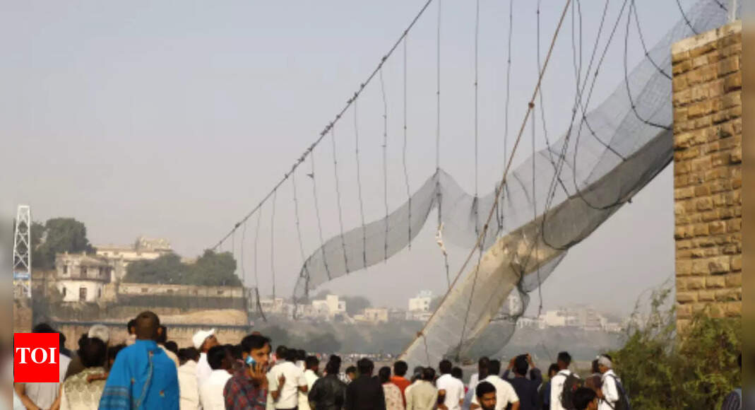 Morbi: Morbi collapse: No safety clause in contract on bridge ...