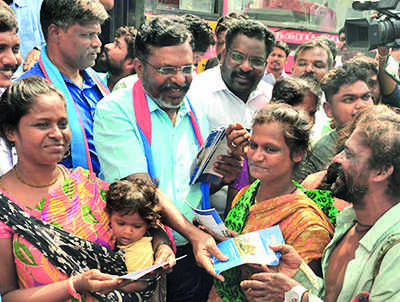 Vck Leader Distributes Copies Of Manusmriti In Push Against Rss ...