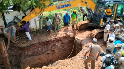 Worker dies after falling into pit dug up for UGD work in Madurai ...