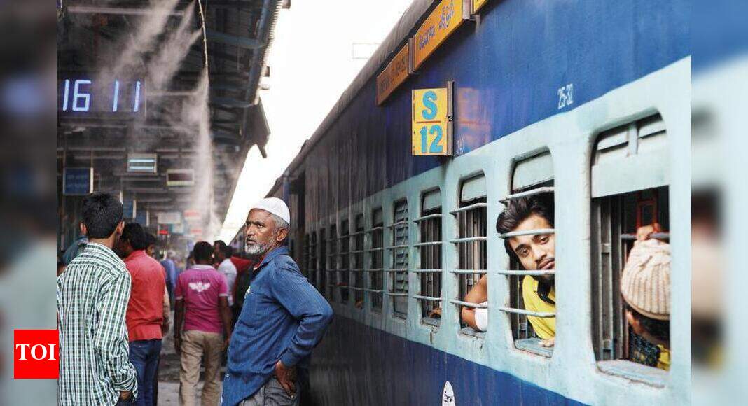 Passengers in trouble as C Rly cancels Nagpur-Pune Garib Rath | Nagpur ...