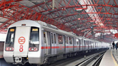 Delhi Metro's red line latest to join 8-coach bandwagon | Delhi News ...