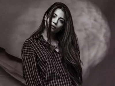 Kinjal Rajpriya looks fiery in the latest picture | Gujarati Movie News ...