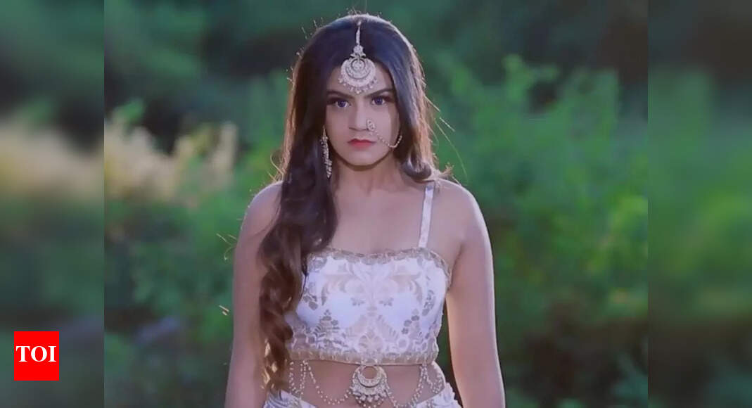 Naagini 2 actress Namratha Gowda shares a BTS video from the show ...