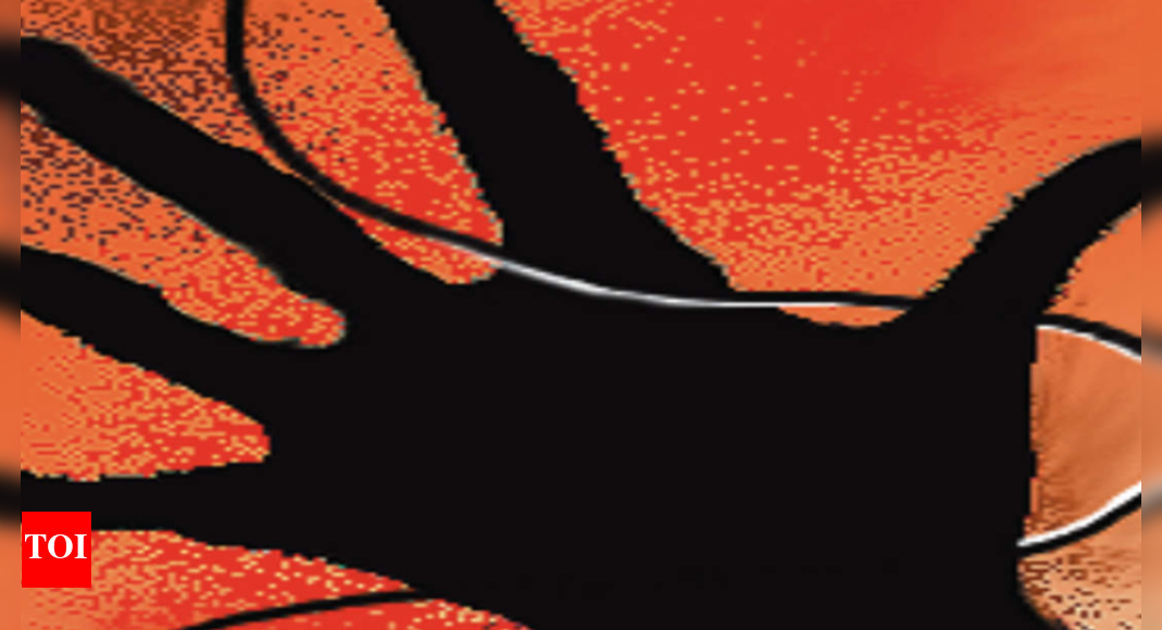 Mumbai girl loses arm after jolt from wire in Aligarh | Agra News ...