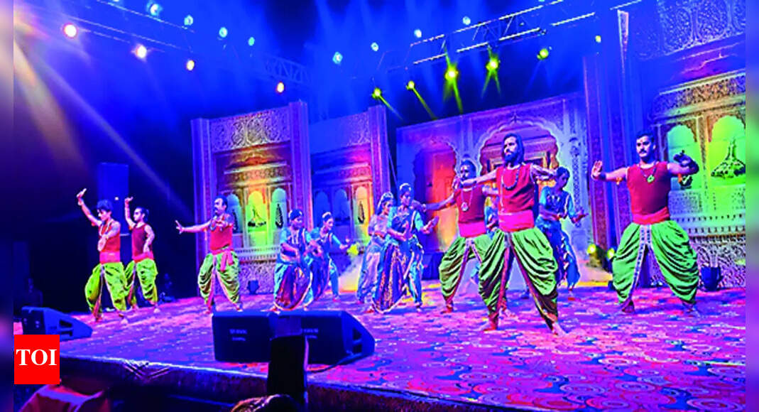 Nimadi: Melange Of Music & Art At Nimadi Fest, Curtains Today | Bhopal ...