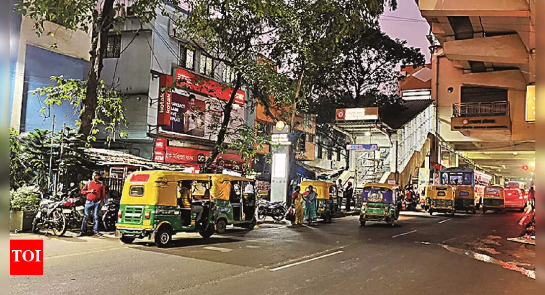 Joka: Auto Stands Inch Towards Joka Metro Station Exits | Kolkata News ...