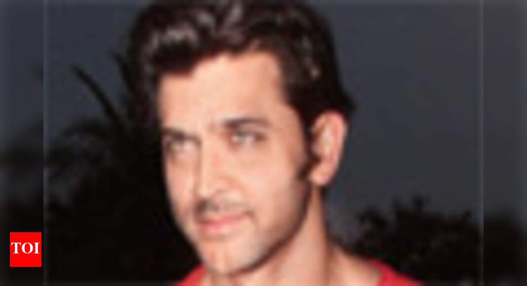 Hrithik Roshan's helping hands... | Hindi Movie News - Times of India