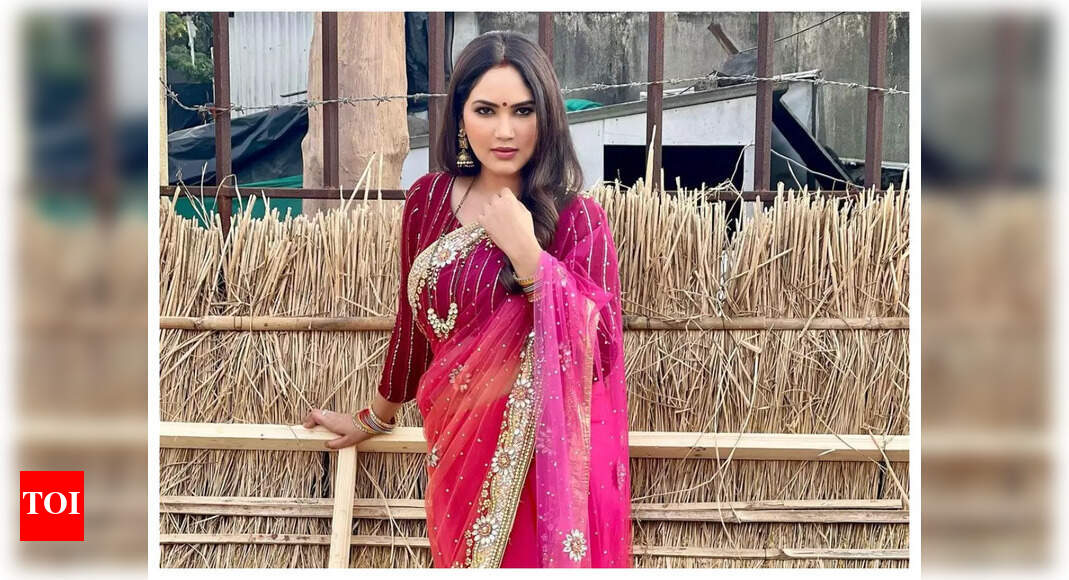 From Kashi Vishwanath to local food, Kamna Pathak talks about her trip ...