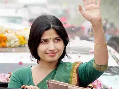 Dimple Yadav: Samajwadi Party fields Dimple Yadav for Mainpuri bypoll ...