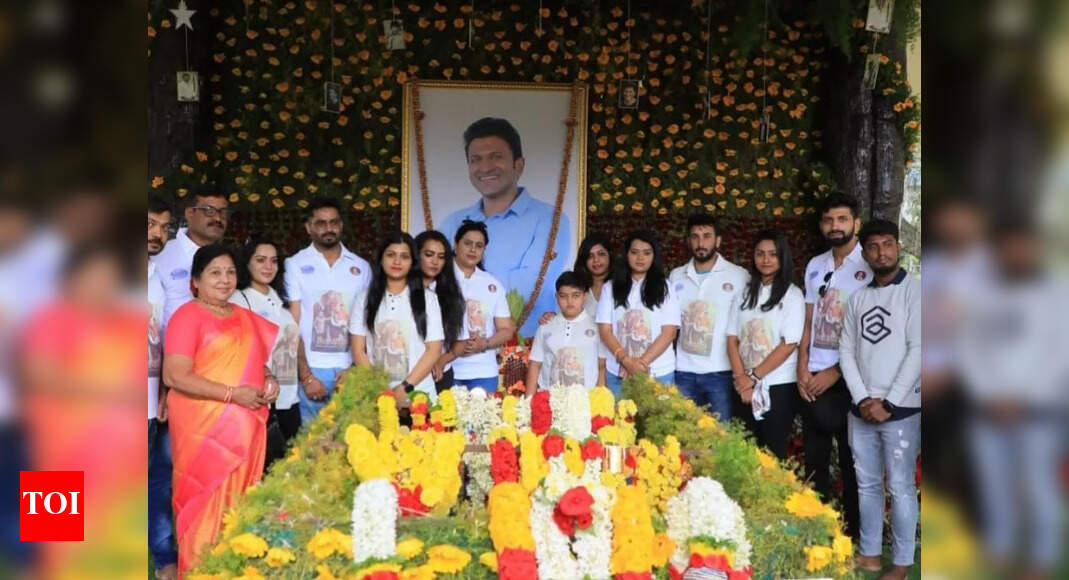 Team Netravathi visit late Dr. Puneeth Rajkumar's memorial - Times of India