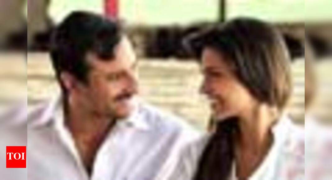 Aarakshan: Movie Review | Hindi Movie News - Times of India