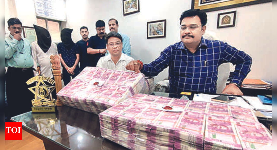 Thane: Two arrested with Rs 8 crore counterfeit currency notes | Thane ...