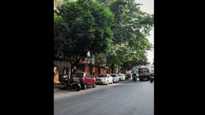 Kolkata: Bullets fly as gangs clash in Bondel Road | Kolkata News ...