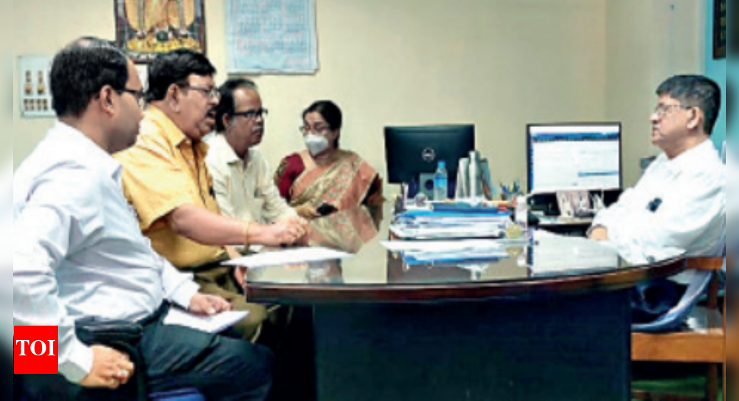 Kolkata: Doctors submit draft on cadaver donation norms | Kolkata News ...