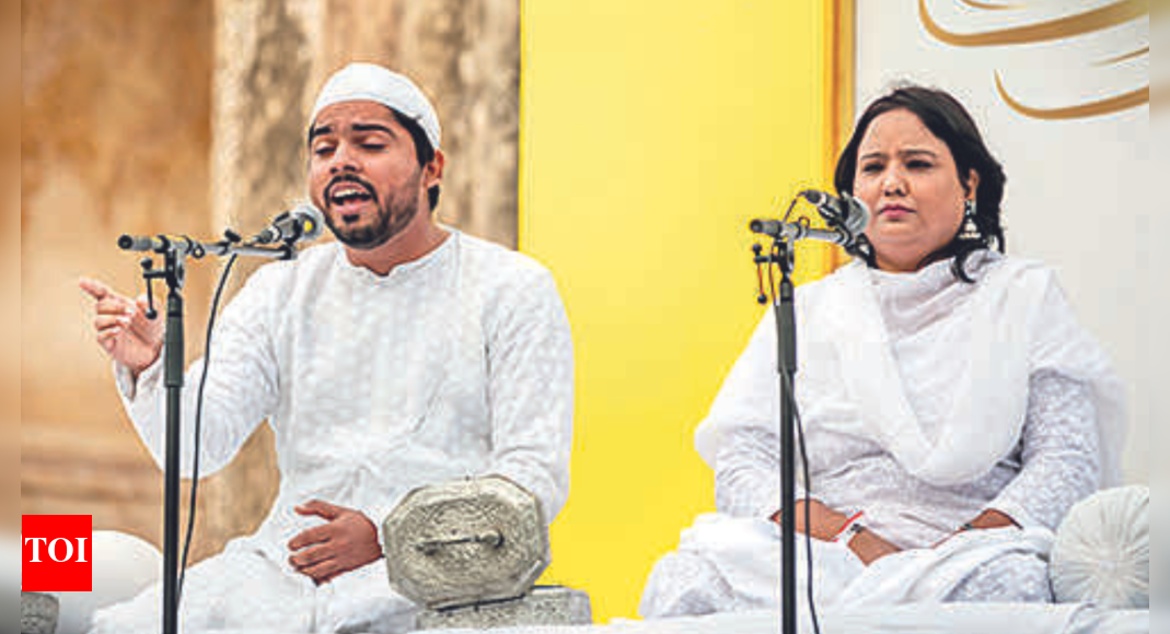 Ghalib: Mirza Ghalib's tale revives 'Dastangoi', the lost art of Urdu ...