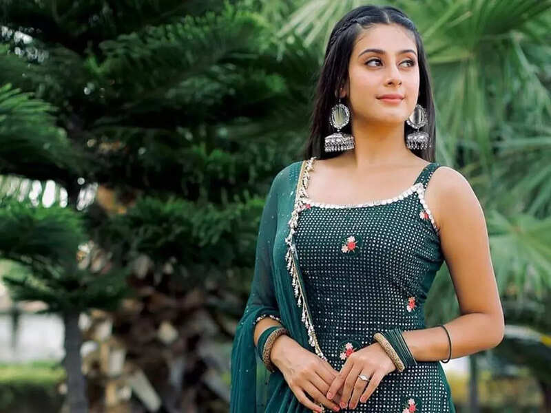 Exclusive - Isha Malviya shares how she started her acting journey ...