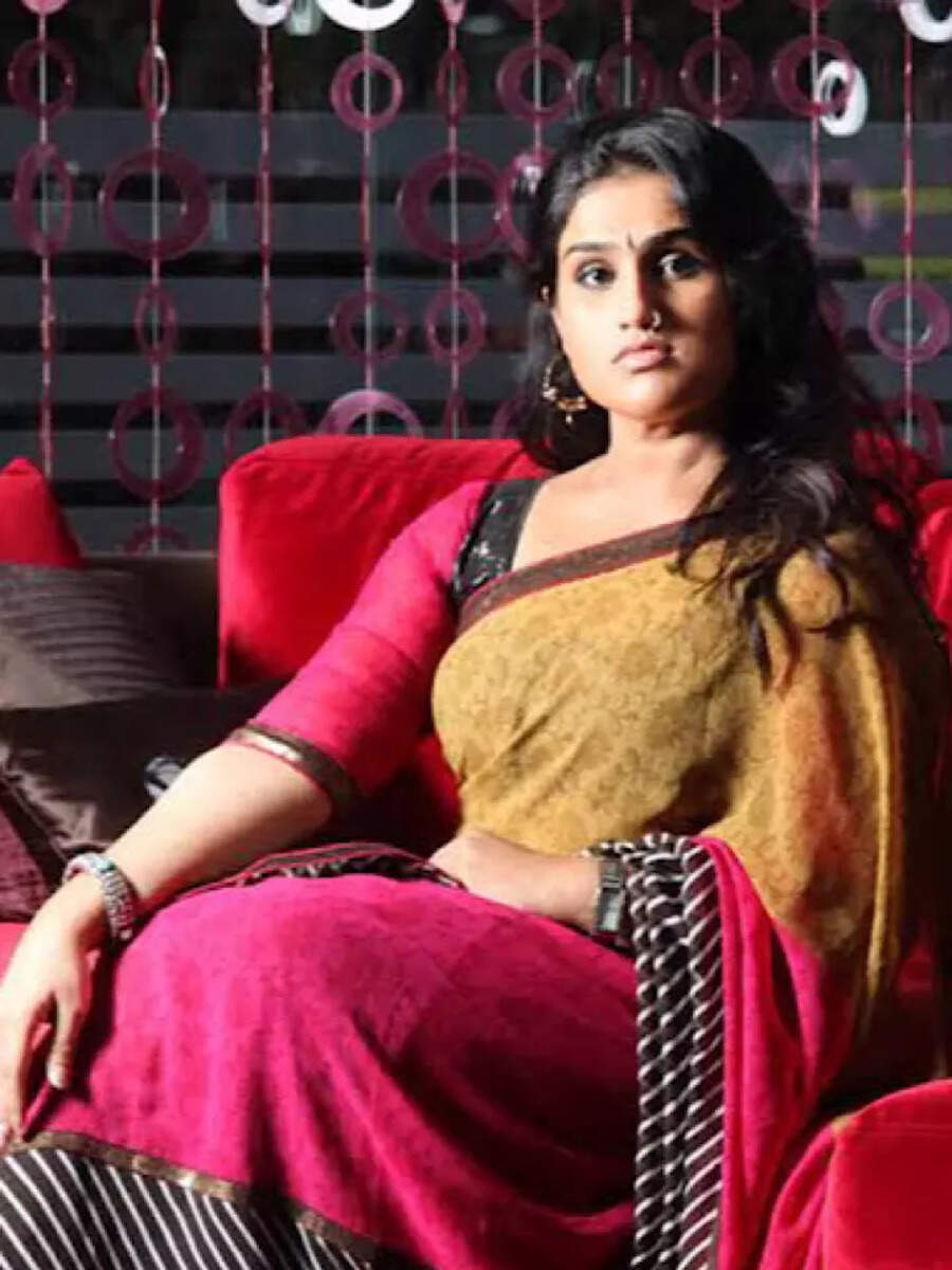 Vanitha Vijayakumar's best saree looks | Times of India
